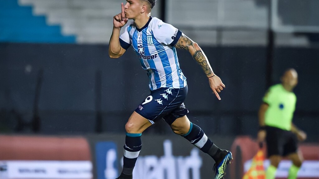 Del casi retiro a la gloria: la increíble historia de Enzo Copetti en ...