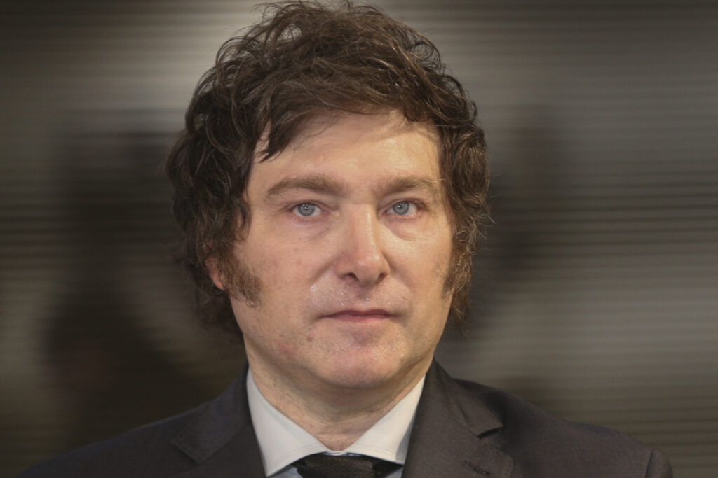 Javier Milei confesó que “un político importante” le ofreció US$ 300. ...