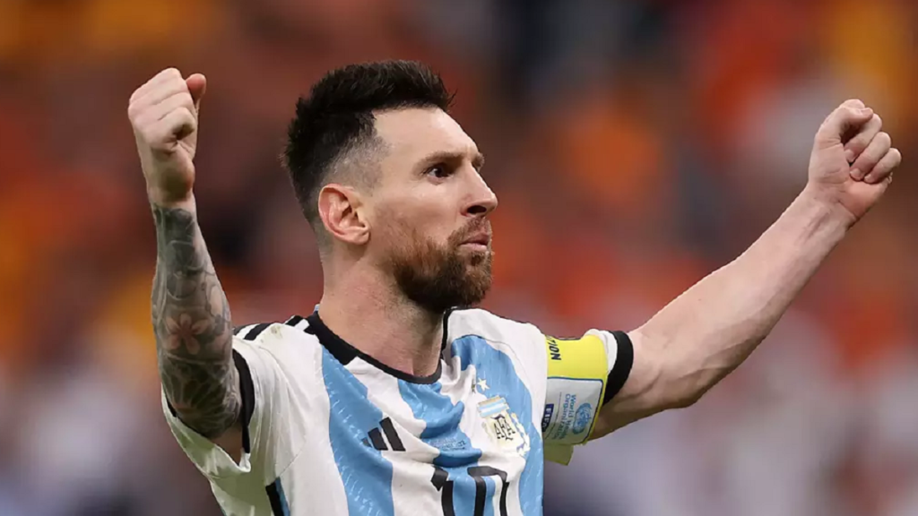 Subasta histórica: Messi dona sus camisetas del Mundial de Qatar para ...