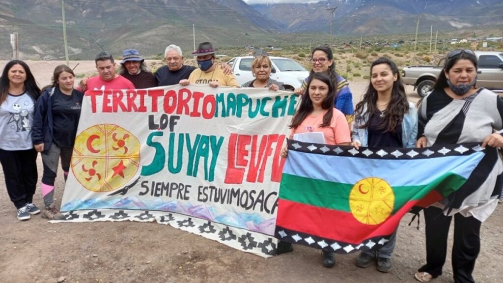 Cediendo soberanía: el kirchnerismo otorgó más de 21.000 hectáreas a la ...