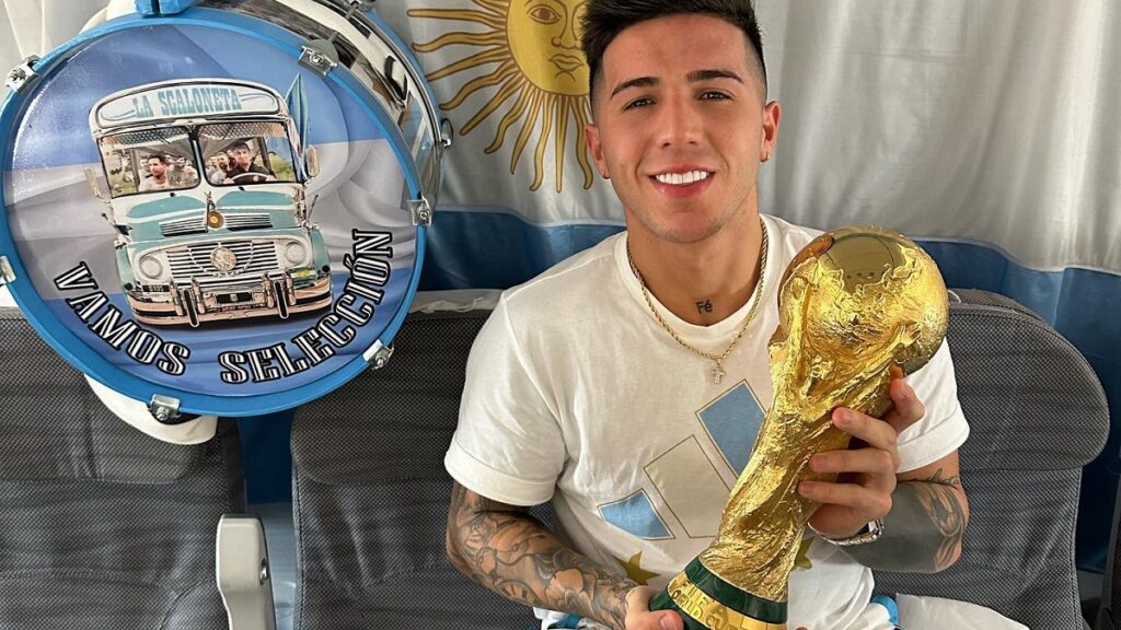 El tremendo elogio de Dibu Martínez para Enzo Fernández: “Es un caradura” - El Intransigente